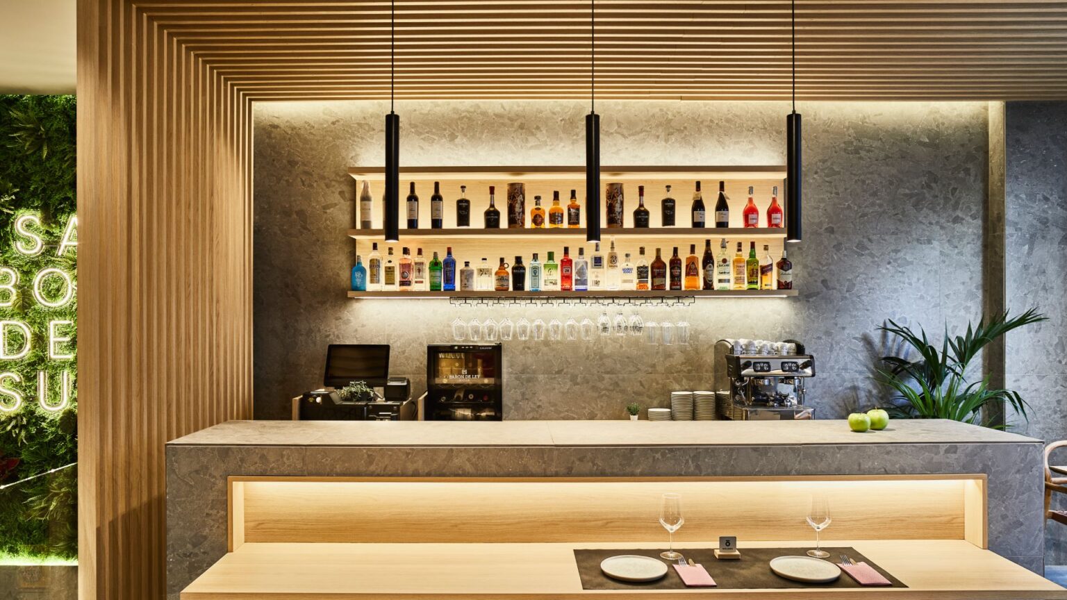 ASCER: Large-Format Ceramic Slabs Redefine UAE Design